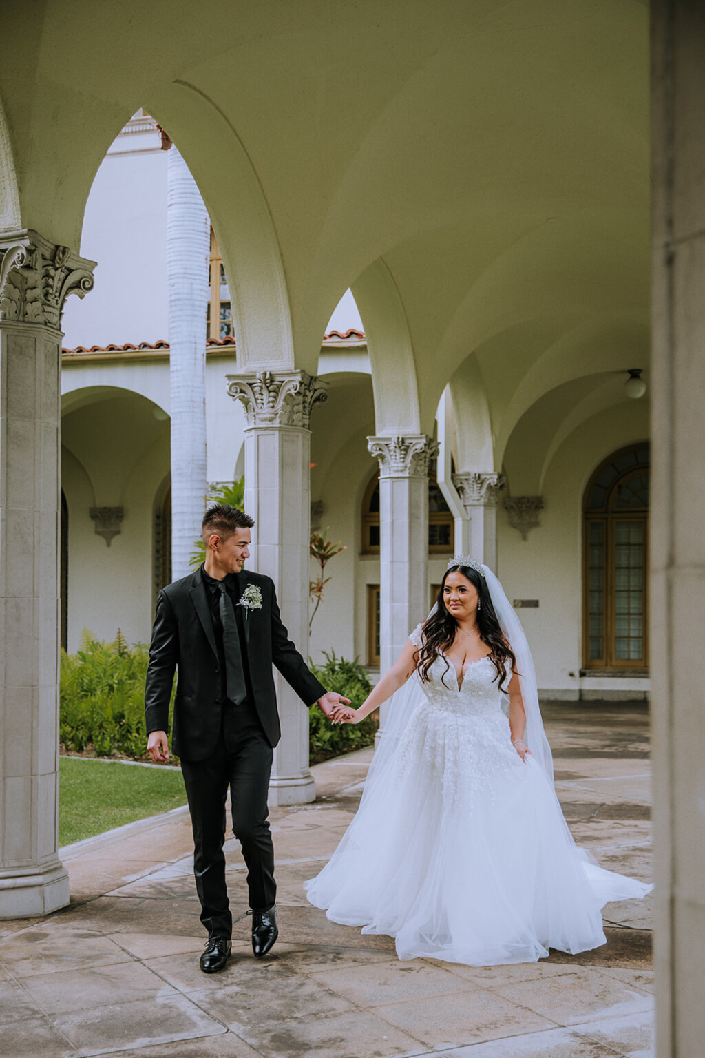 BRIDE GUIDE: Tips for the Best Wedding Photos - Anela Benavides